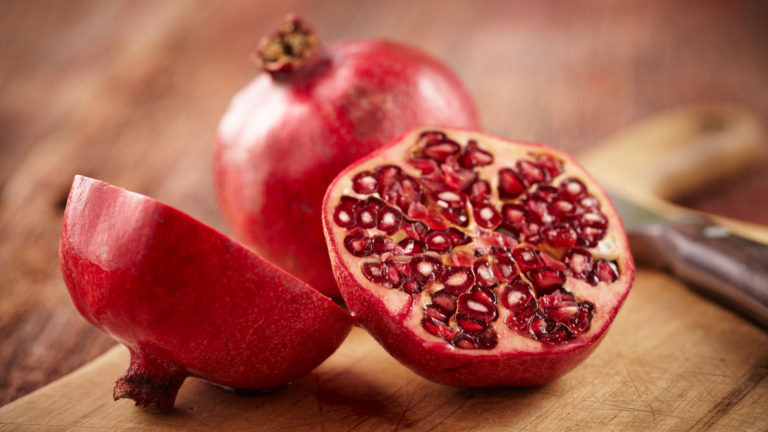 Top 5 Health Benefits of Crown Fruit, Pomegranate - Beauty Body & Health